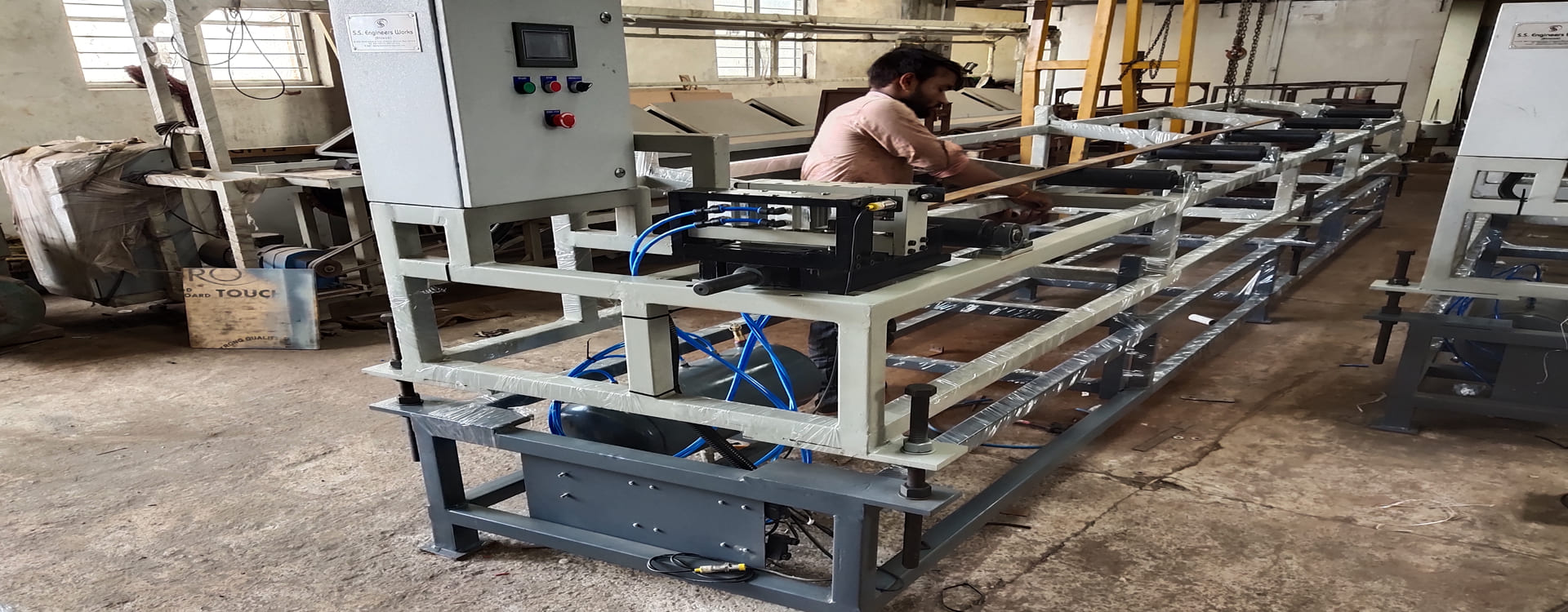 Automatic-Strip-Feeder-Machine (1)